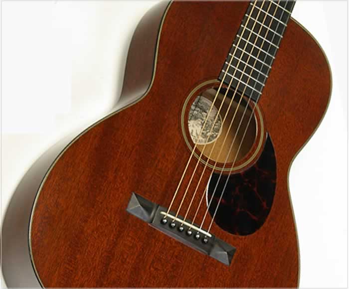 Collings 00 Mahogany - archive.12fret.com